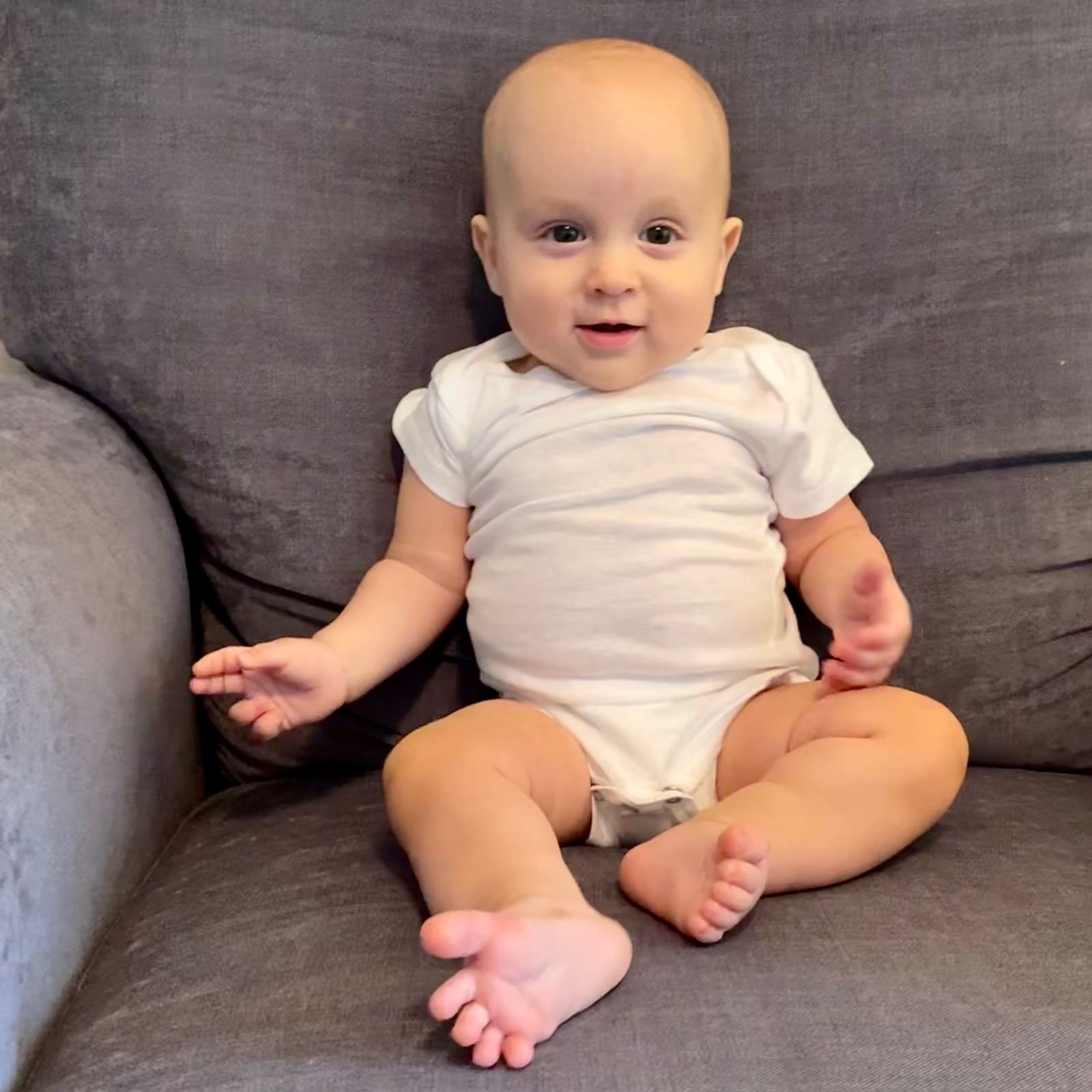 Sullivan Luke and Kalinda Joy // Ten Months Old – KendraNicole.net